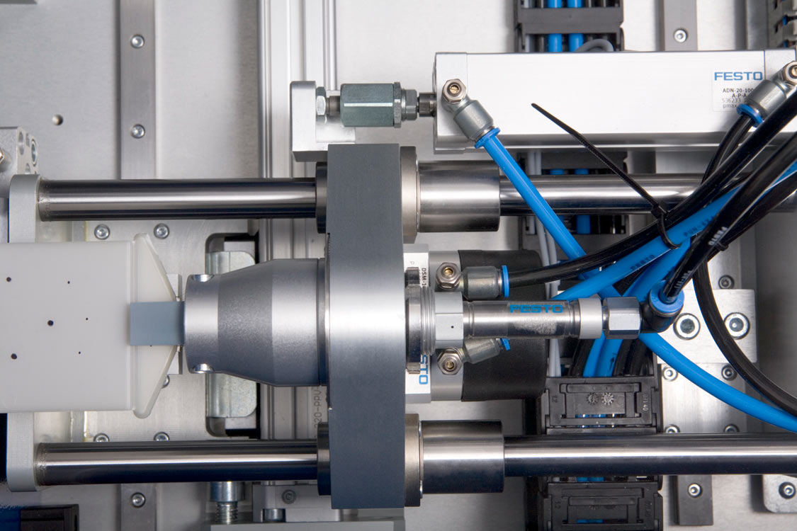 Multiple Plaque Analyser (MPA100) - OCS Optical Control Systems GmbH